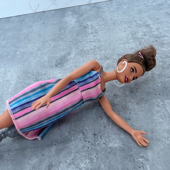 Barbie | Toys | Amputee Barbie Doll With Brown Hair And Prosthetic Leg ...